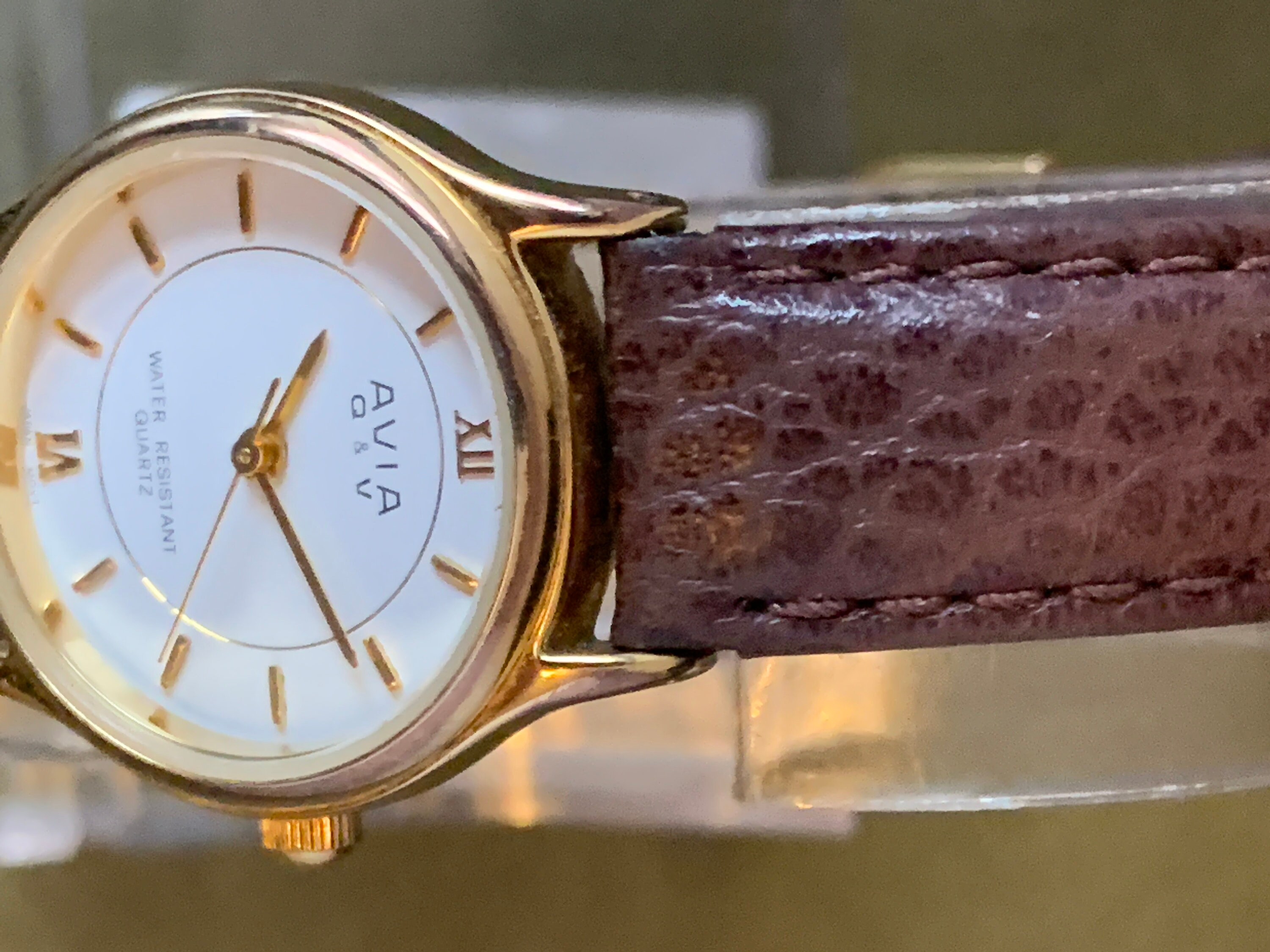 Classic Avia Q & V Wrist Watch With Cream Face Gold Hands and | Etsy