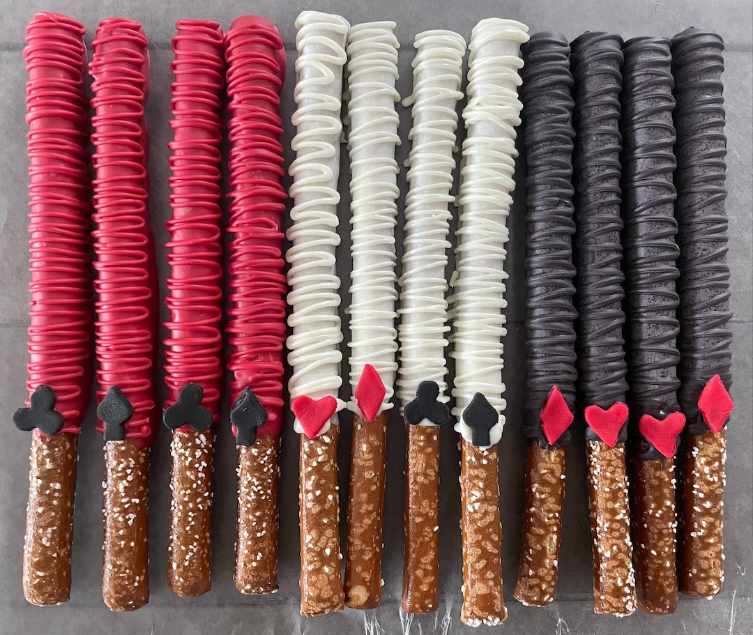 12 Casino Theme / Poker Party Chocolate Covered Pretzel Rods - Etsy