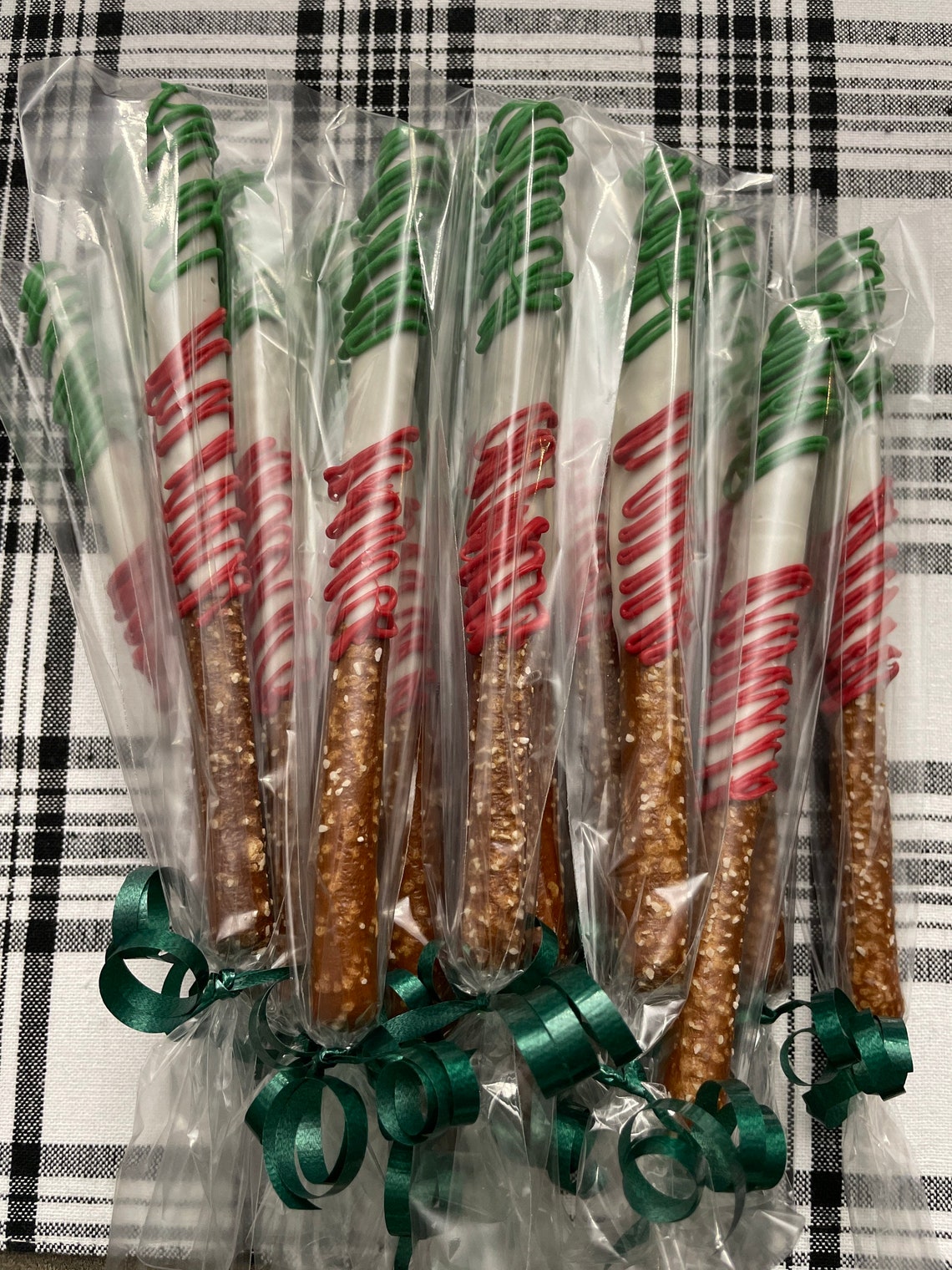 12 Pizza Party Italy Chocolate Covered Pretzel Rods - Etsy