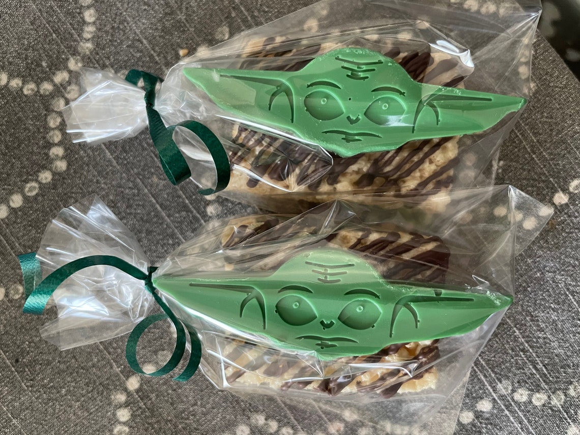 12 Baby Yoda / Star Wars Rice Crispy Treats - Etsy