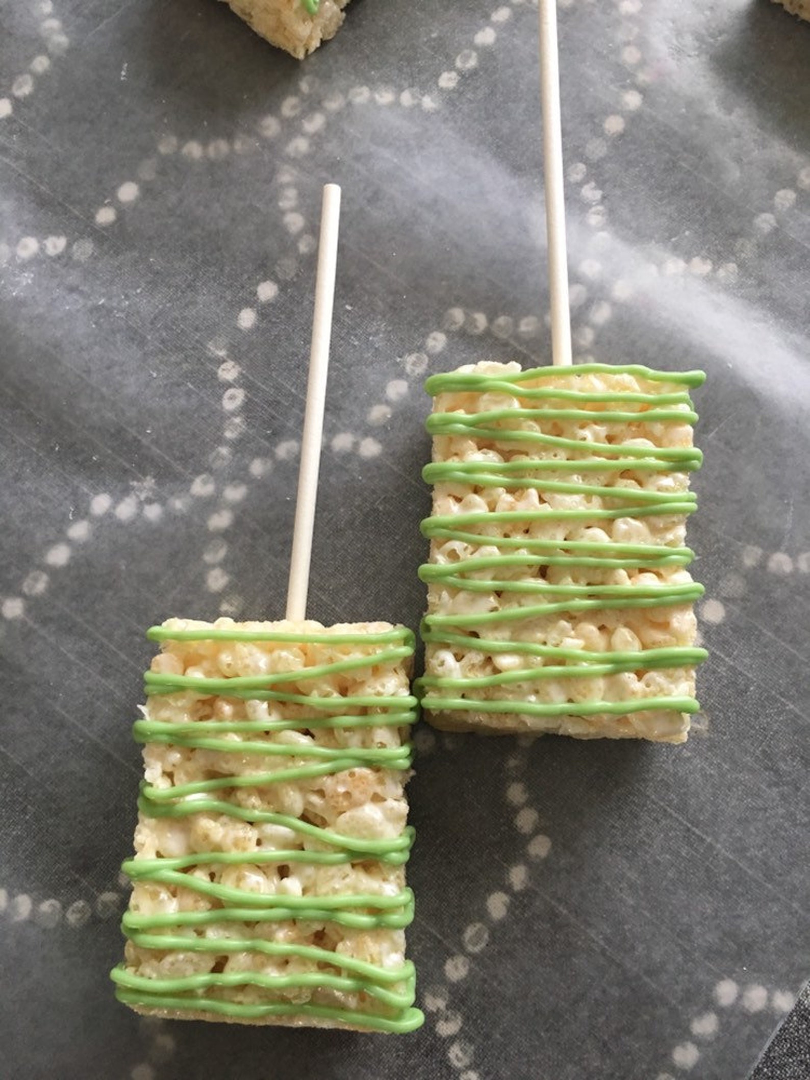Rice Crispy Treat Pops With Drizzled Chocolate - Etsy