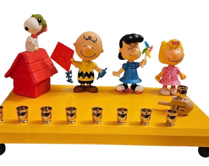 Peanuts Menorah Classic Collectors Charlie Brown Snoopy Lucy Judaica ...