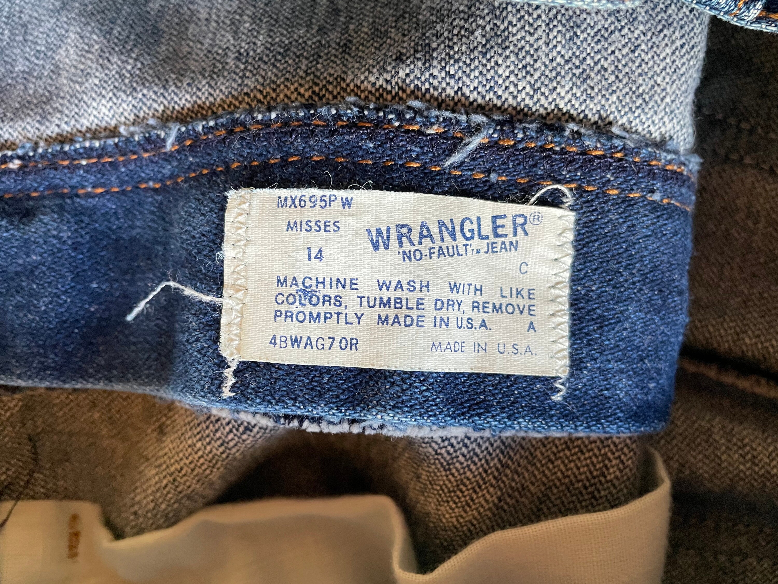 Vintage 70s Wrangler No Fault Jean Misses Full Fit MX695PW Vintage 70s Wrangler No Fault Jean Misses Full Fit MX695PW