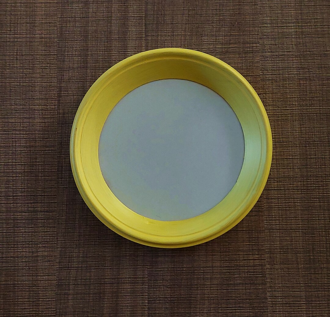 Yellow Frame 4 Х 4 Inch Round Frame, Round Wall Frame, Round Photo ...