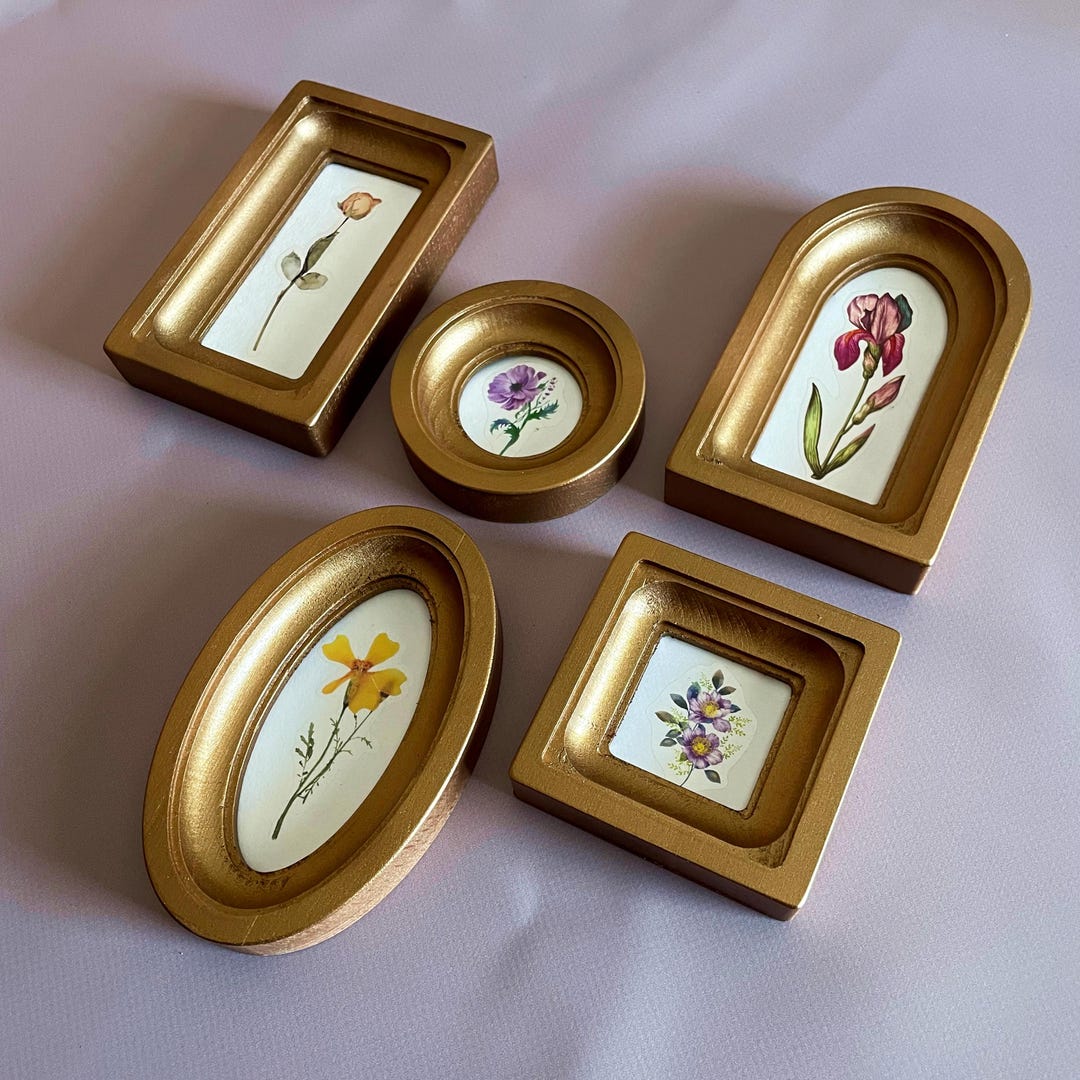 Gold Set Miniature Wooden Frames 2 Inch Round Frame 2x4 Inch Oval Frame ...