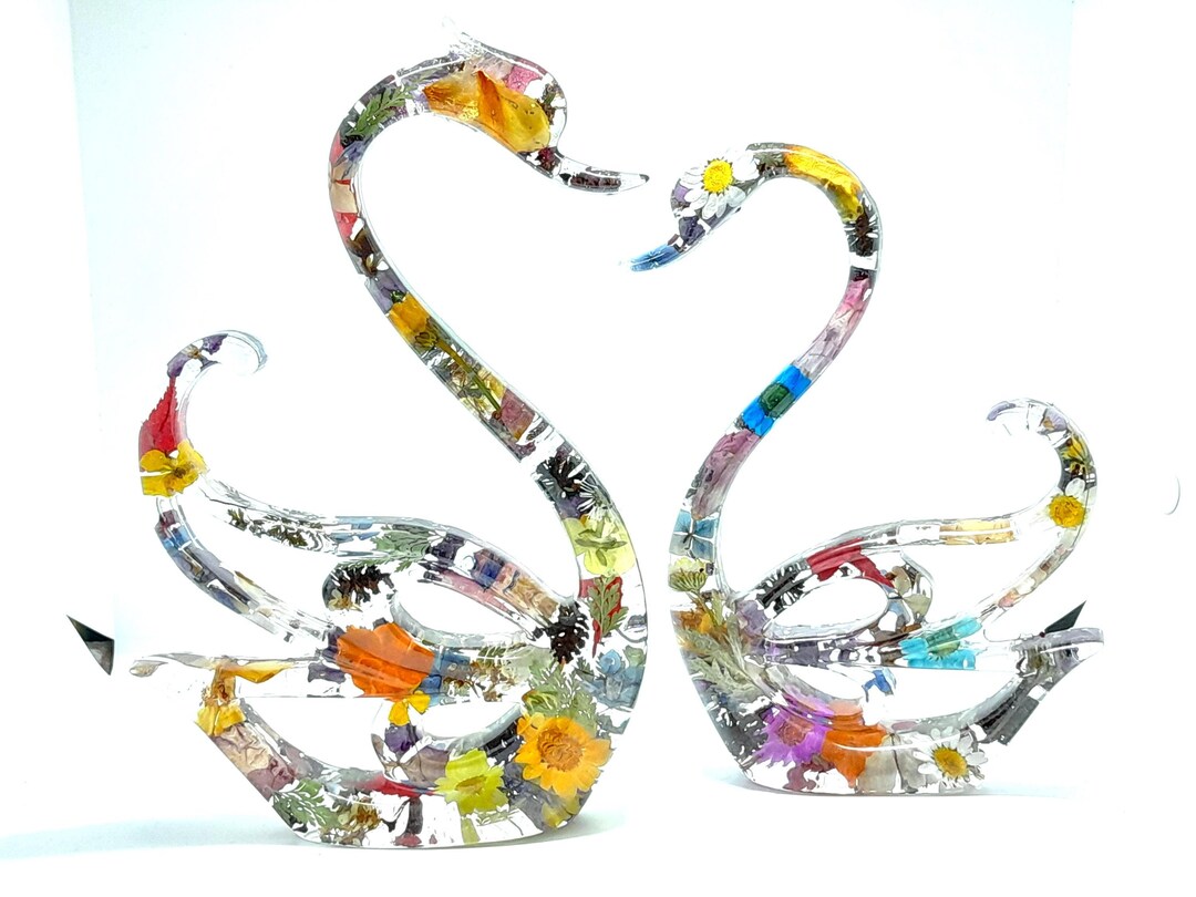 Resin Love Swans With Flowers, Gift for Valentines, Gift for Her, Gift ...