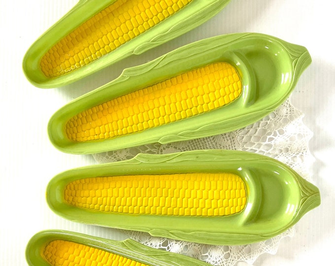 Vintage set of 4 Plastic Corn on the Cob Holders, Dishes, Plates Retro ...