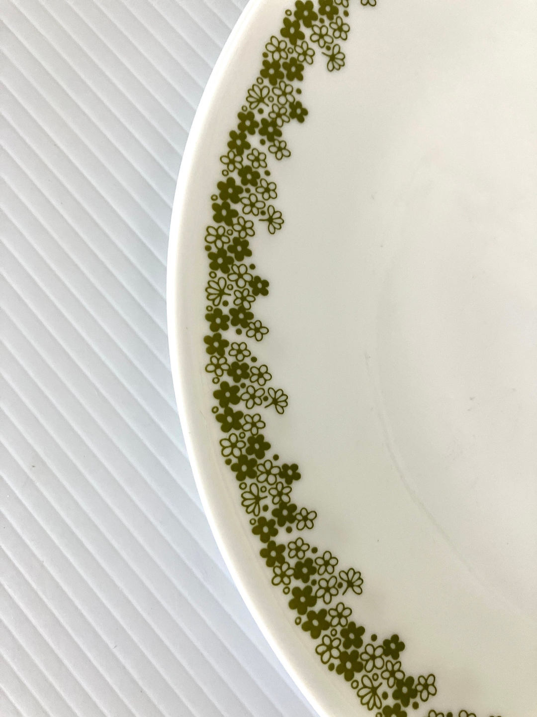 Vintage CORELLE Spring Blossom set of 4 Dinner Plates 8.5in. crazy ...