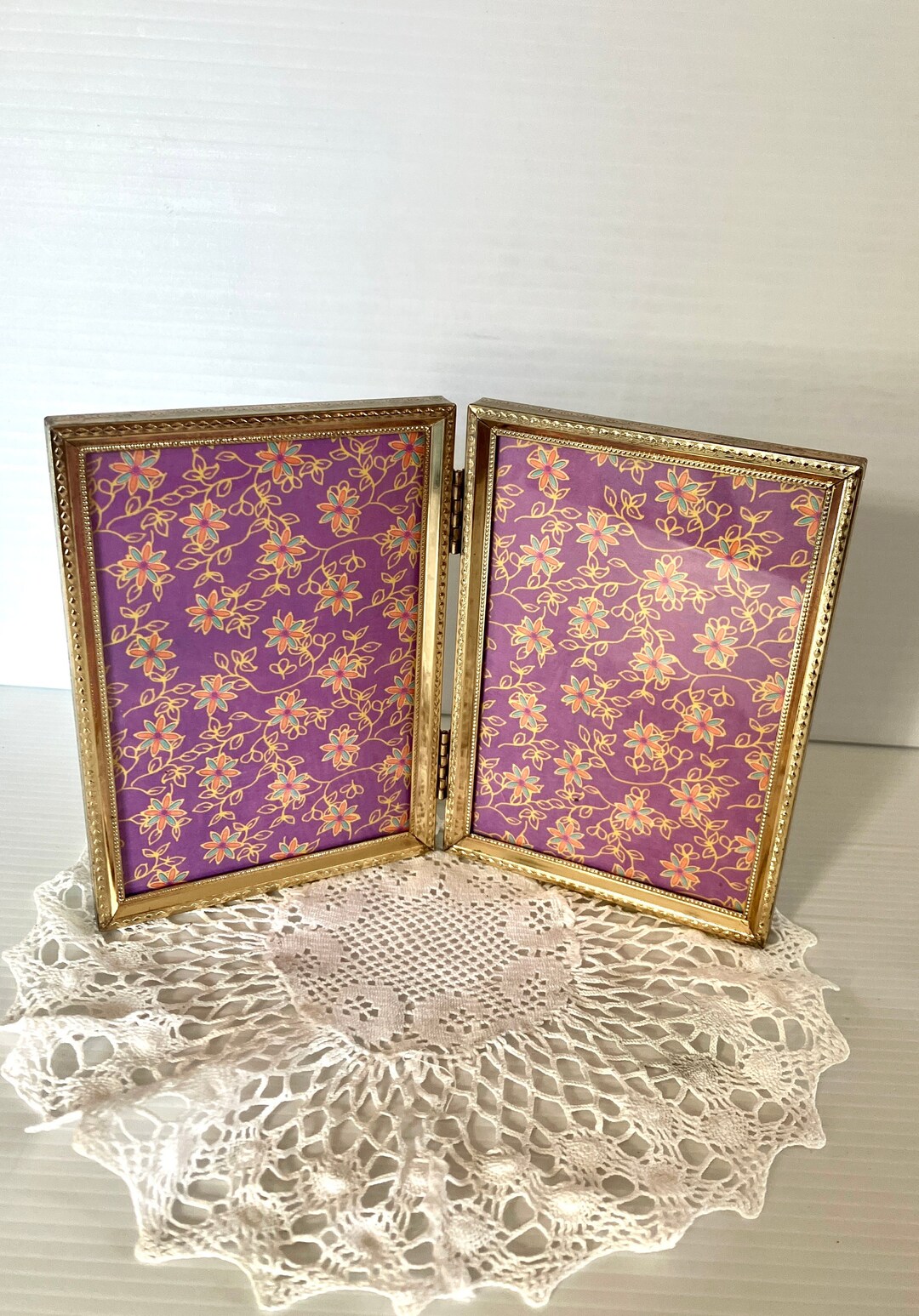 Vintage Gold Brass Bi-fold Photo Frame 3.5in X 5in - Hinged Frame ...