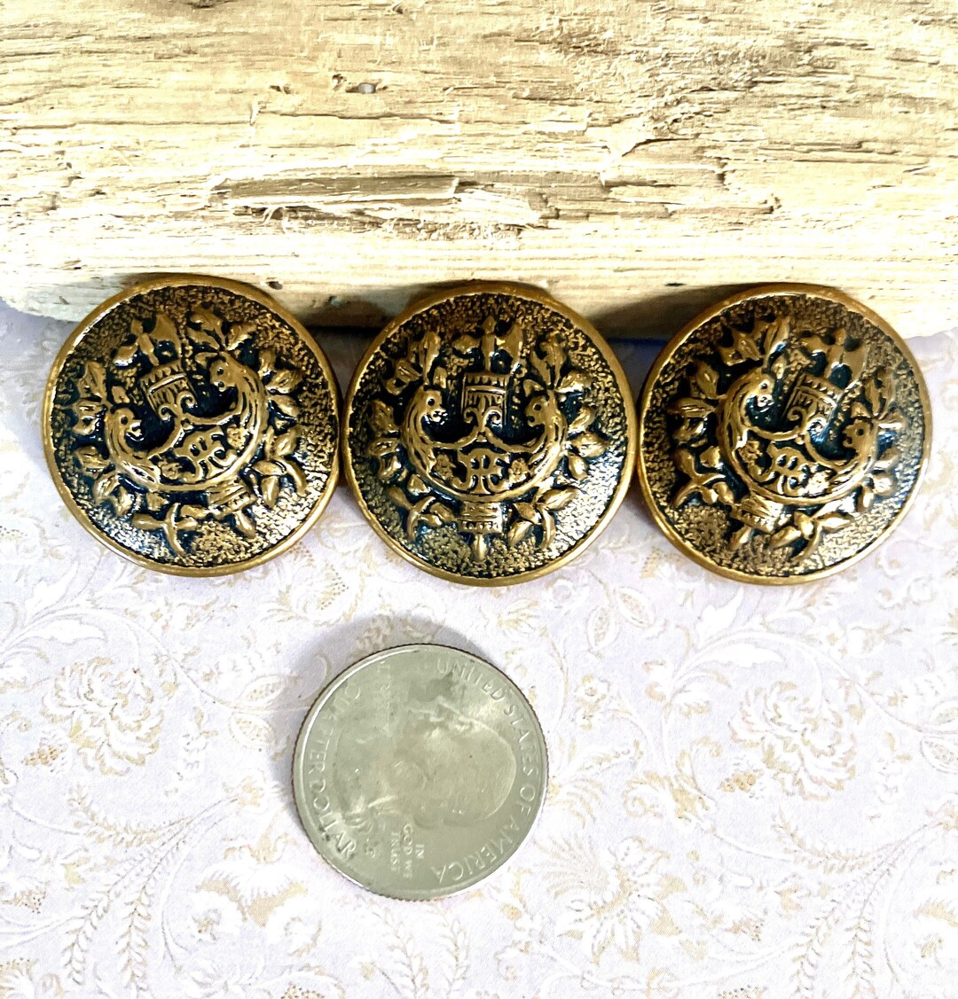 Vintage (set X 3) Crest Metal Brass Buttons - Measures About 1 1/8in ...