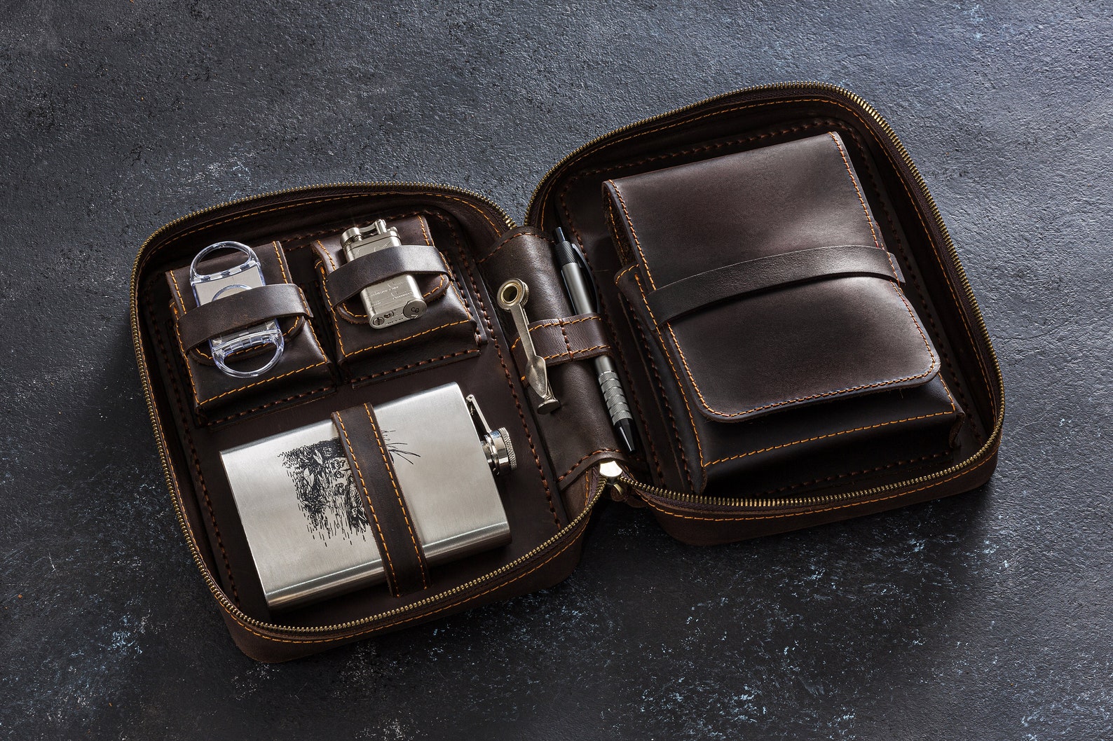Leather Cigars Case With Flask Pocket, Personalized Leather Box for ...