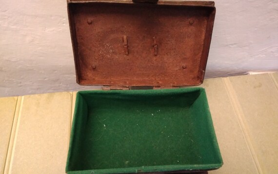 Antique Victorian metal Box with feet and brass decor… - Gem