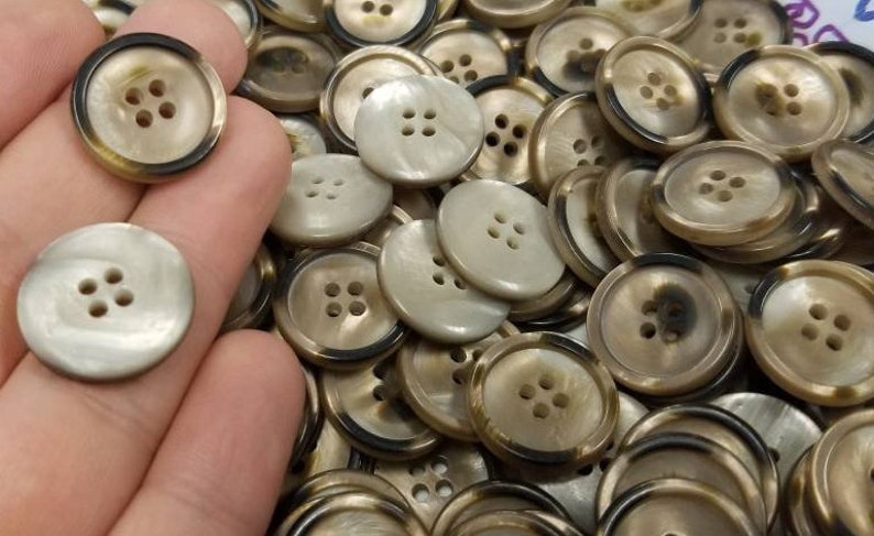 40 Pearly Variegated Tortoise Buttons 4 Holes 21mm Round - Etsy