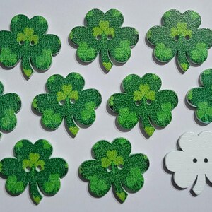 10 Green Shamrock Buttons With Shamrock Dots, Size 1 Inch, Matching ...