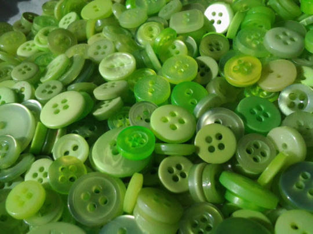200 Small Bright Green Buttons, Sizes 6mm to 15mm, 1/4" to 5/8", Many ...