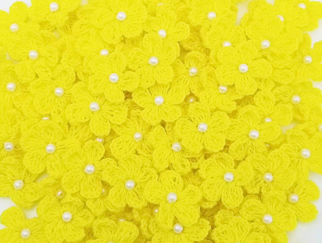 25 Sunny Yellow Mini Crochet Flowers With Small Pearl Beads, Bulk Small ...
