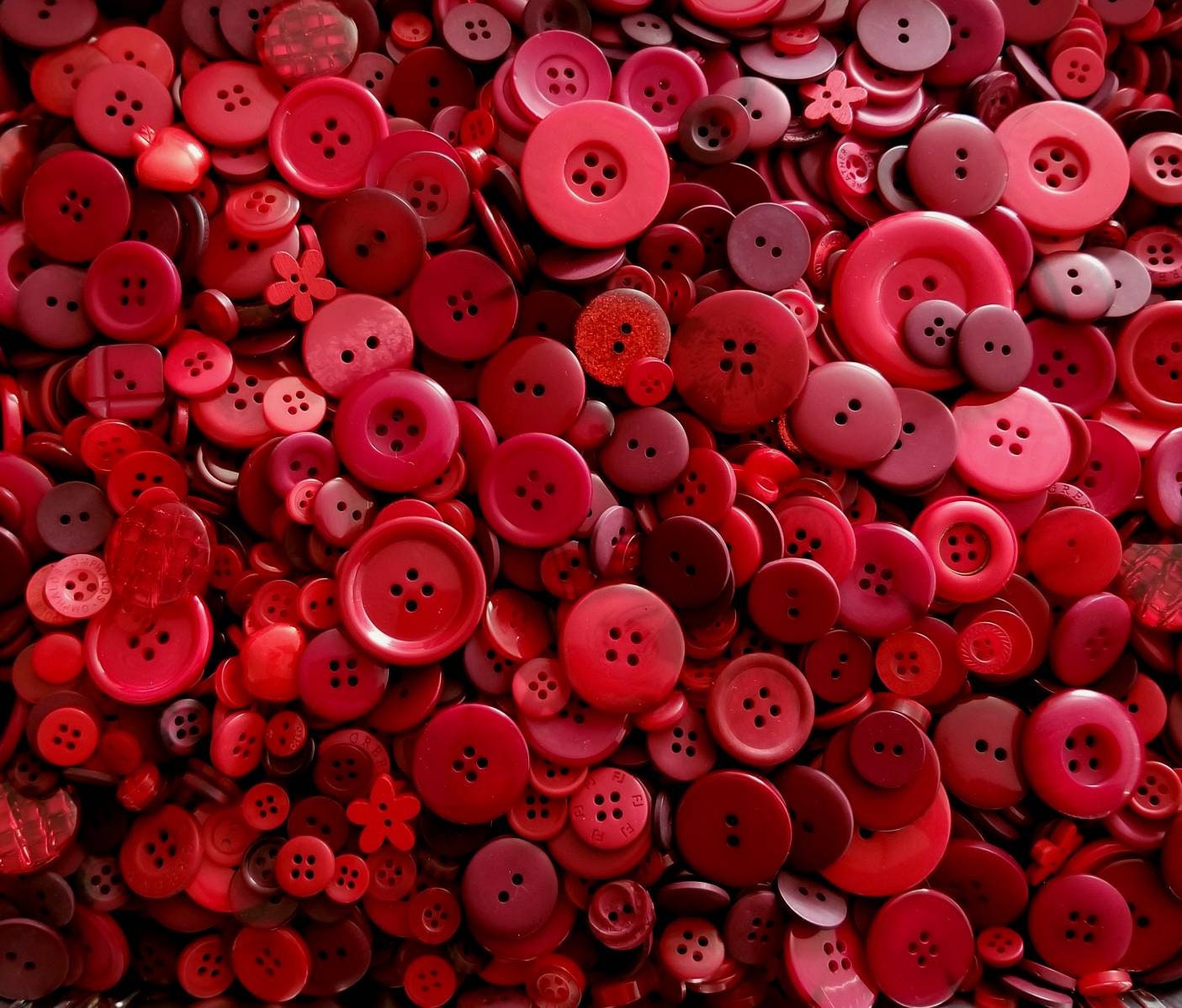 100 Red & Dark Red Buttons Sizes 6mm to 38mm 1/4 to | Etsy