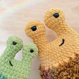 NO SEW | Snuggle Slug Crochet Pattern + Video Tutorial | 3 Sizes ...