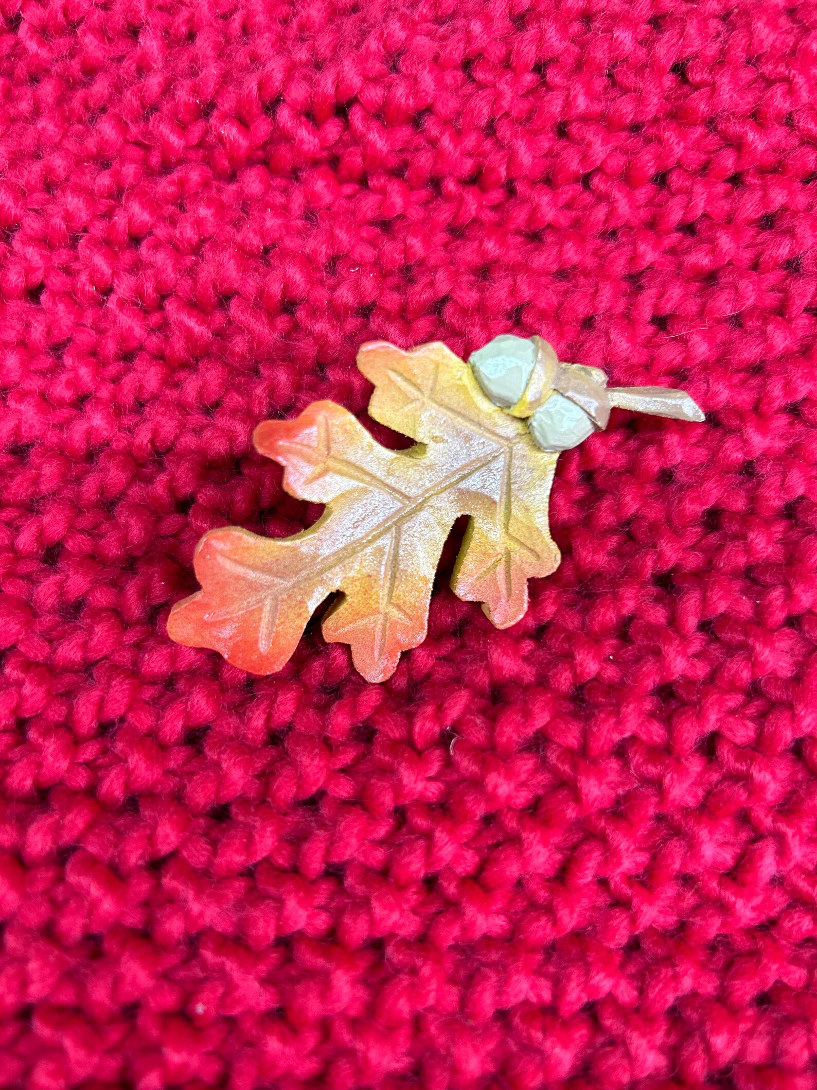 Hand Carved, Air Brushed Oak Leaf Pin - Etsy