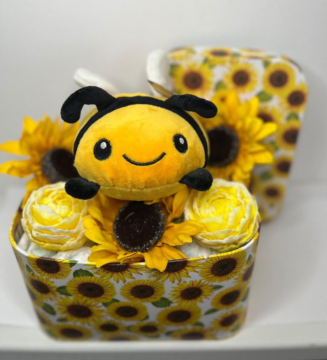 Diaper Gift Box Unisex Diaper Gift Box Baby Shower Gift Bee/sunflowers ...