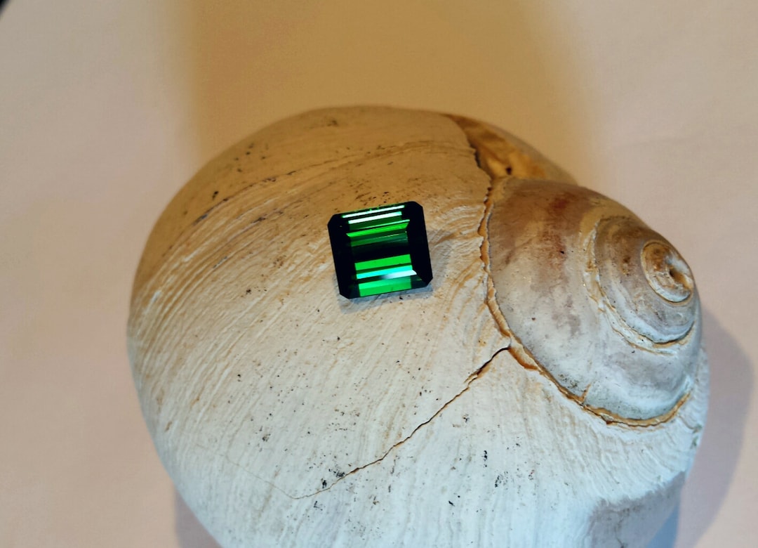 2.68 Carat Emerald Cut Green Tourmaline Verdilite Gemstone - Etsy