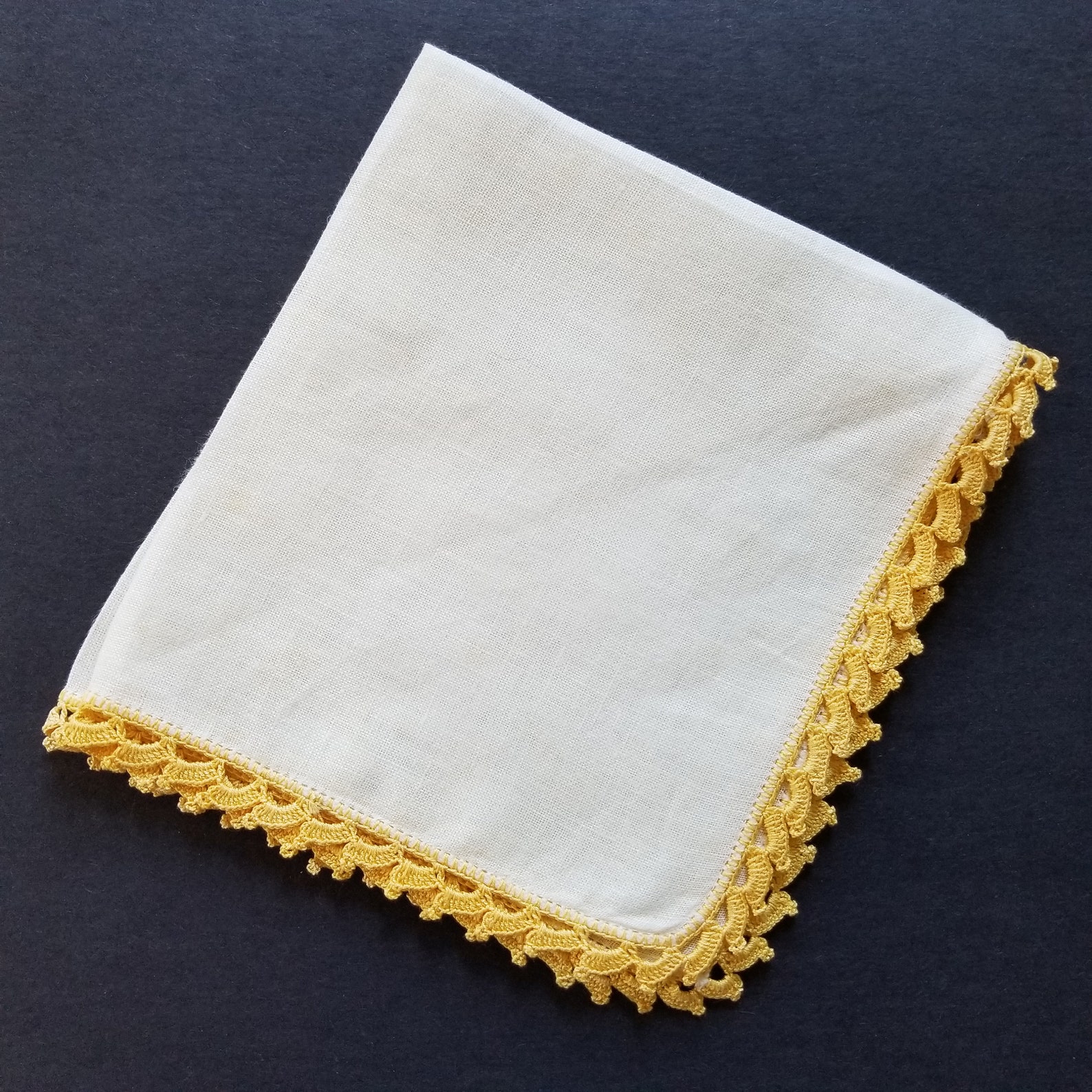 Vintage Handkerchief, Yellow Hand Crocheted, Linen, 12 X 12, 1950's - Etsy