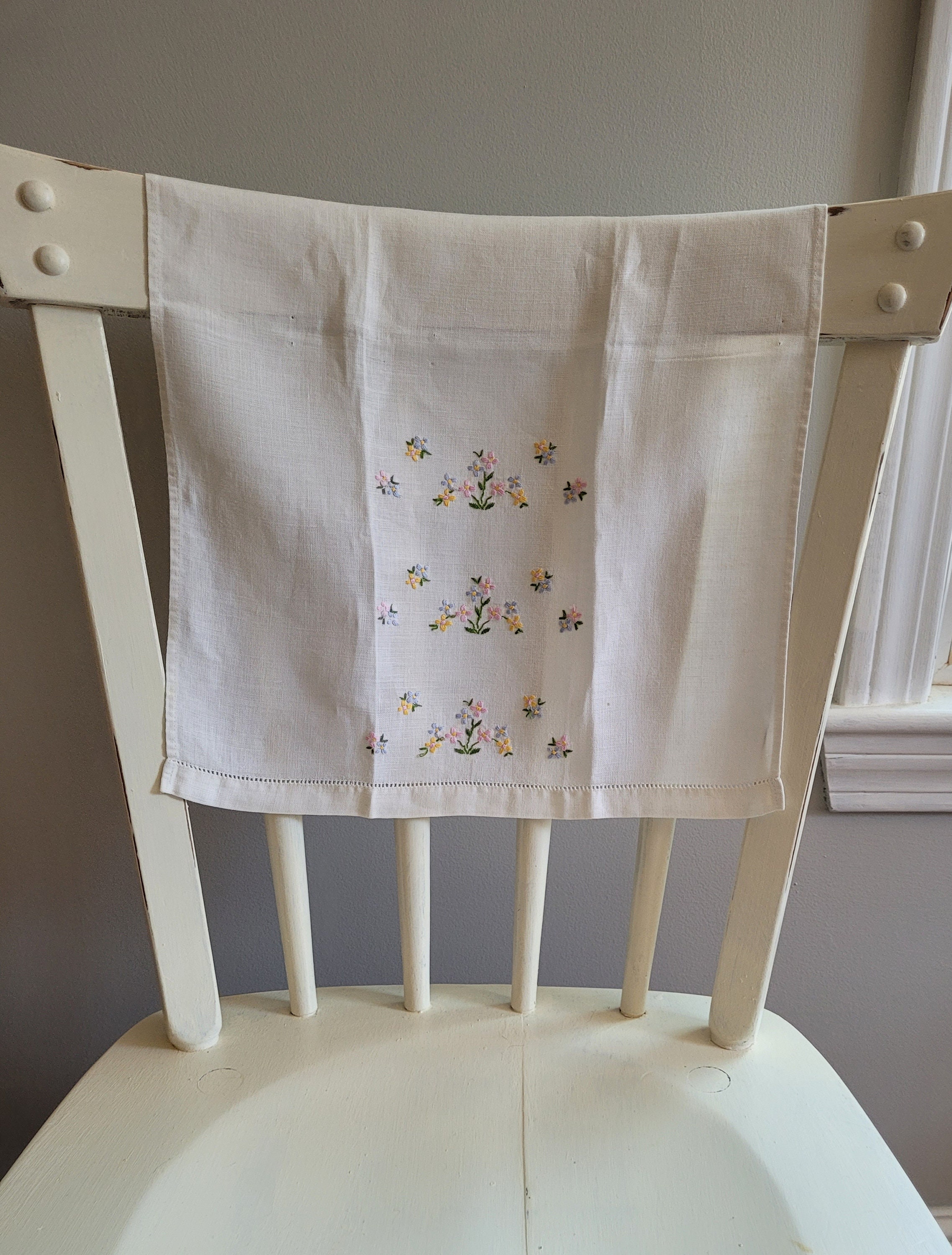 Vintage Tea Towel Embroidered Flowers, Tray Liner, 19 X 13 - Etsy