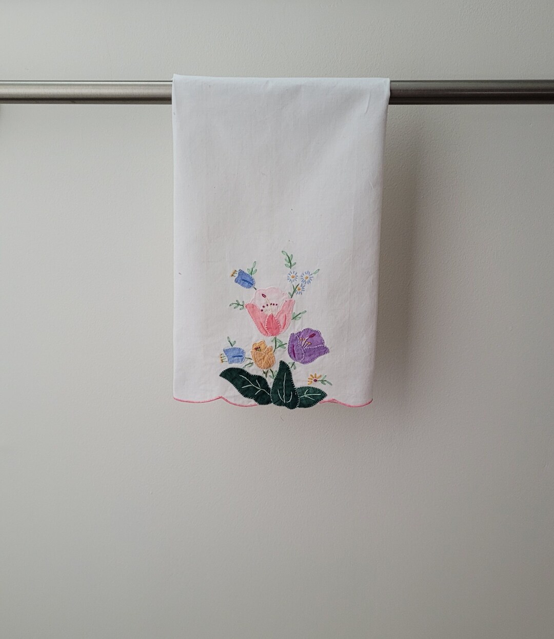 Vintage Appliqued Flower Tea Towel, White Cotton Flower Kitchen Towel ...