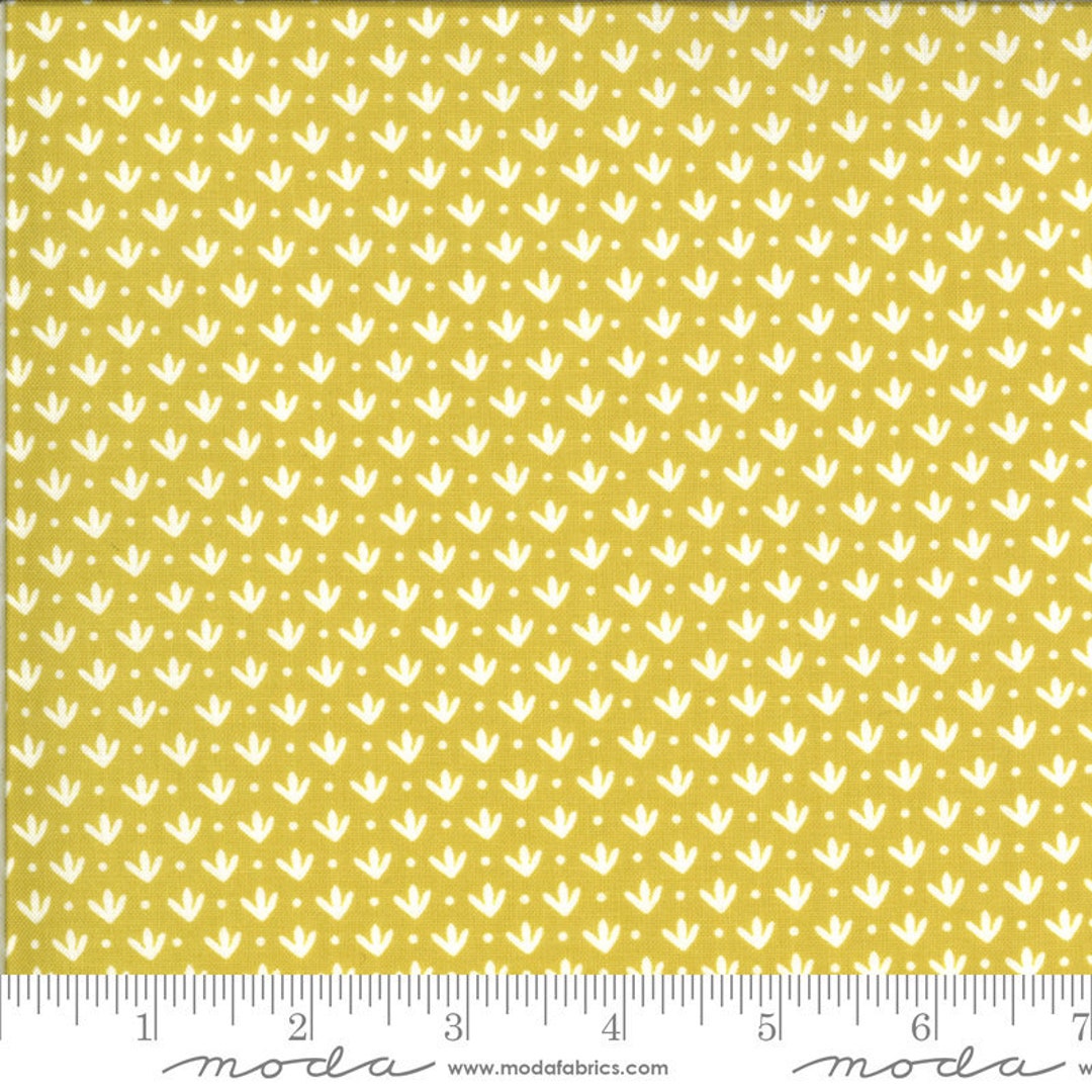 Moda "happy Days" Tulip Zest (37602-24) by Sherri & Chelsi - Etsy