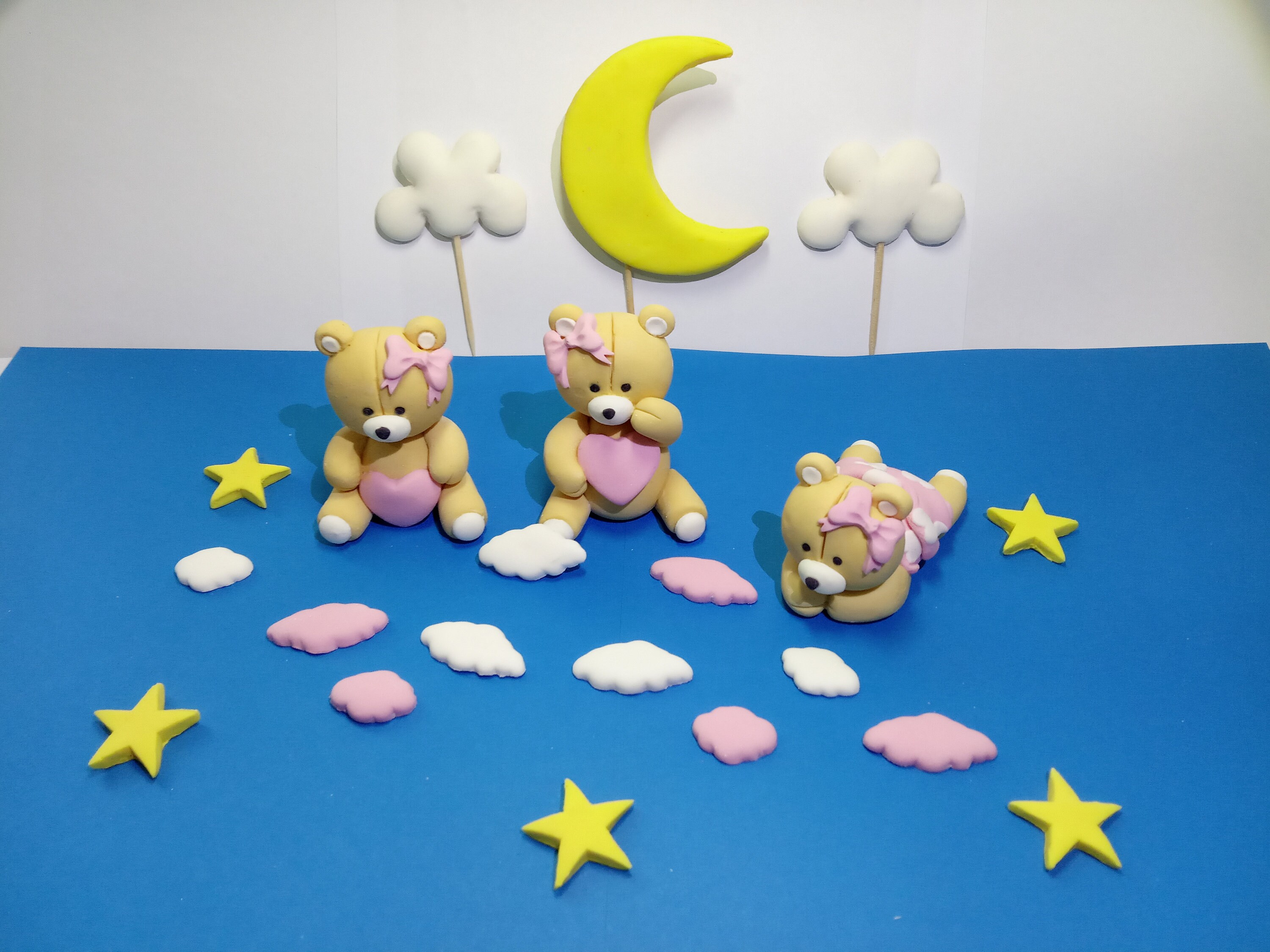 Fondant Teddy Bears With Moon and Clouds Cake Topper, Fondant Cake ...