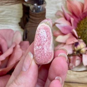 Rhodochrosite Tumbled Stone, High Quality Rhodochrosite Crystal ...