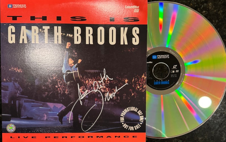 Garth Brooks Original Autographed “this is Garth Brooks: Live ...