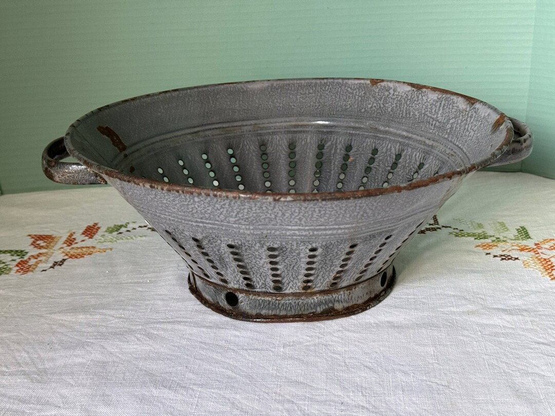 Antique Colander : Grey Marbled Splatterware Graniteware Round Chippy ...