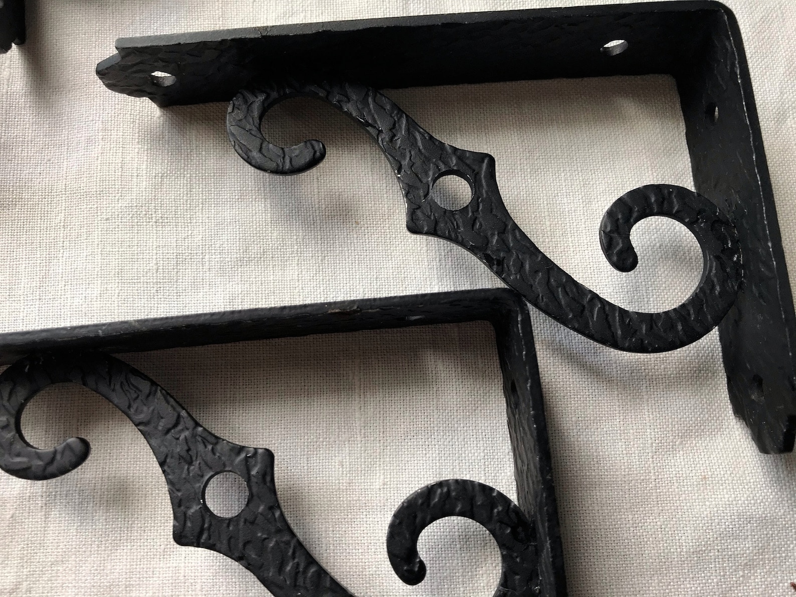 Vintage Bracket Set: Set 2 Small Black Painted Hammered Metal - Etsy