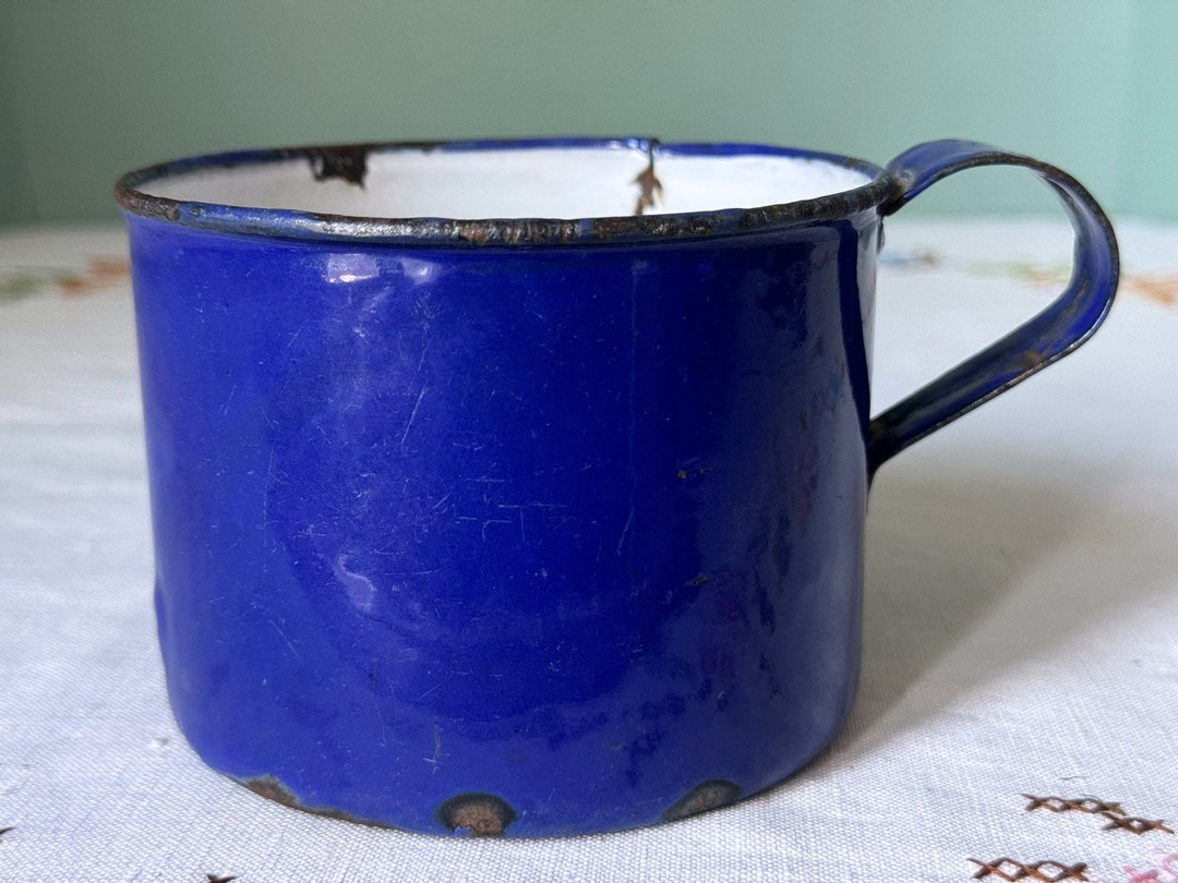 Vintage Enamel Mug : Rare Blue White Chippy Chipped Enamelware Camp ...