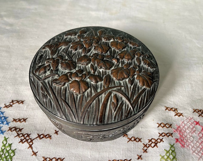 Vintage Box : Japanese Meiji Era Type Bronze Dragon Iris High Relief ...