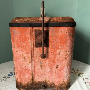 Vintage Cooler : Eskimo Faded Red Rusty Insulated Ice Chest Bottle ...