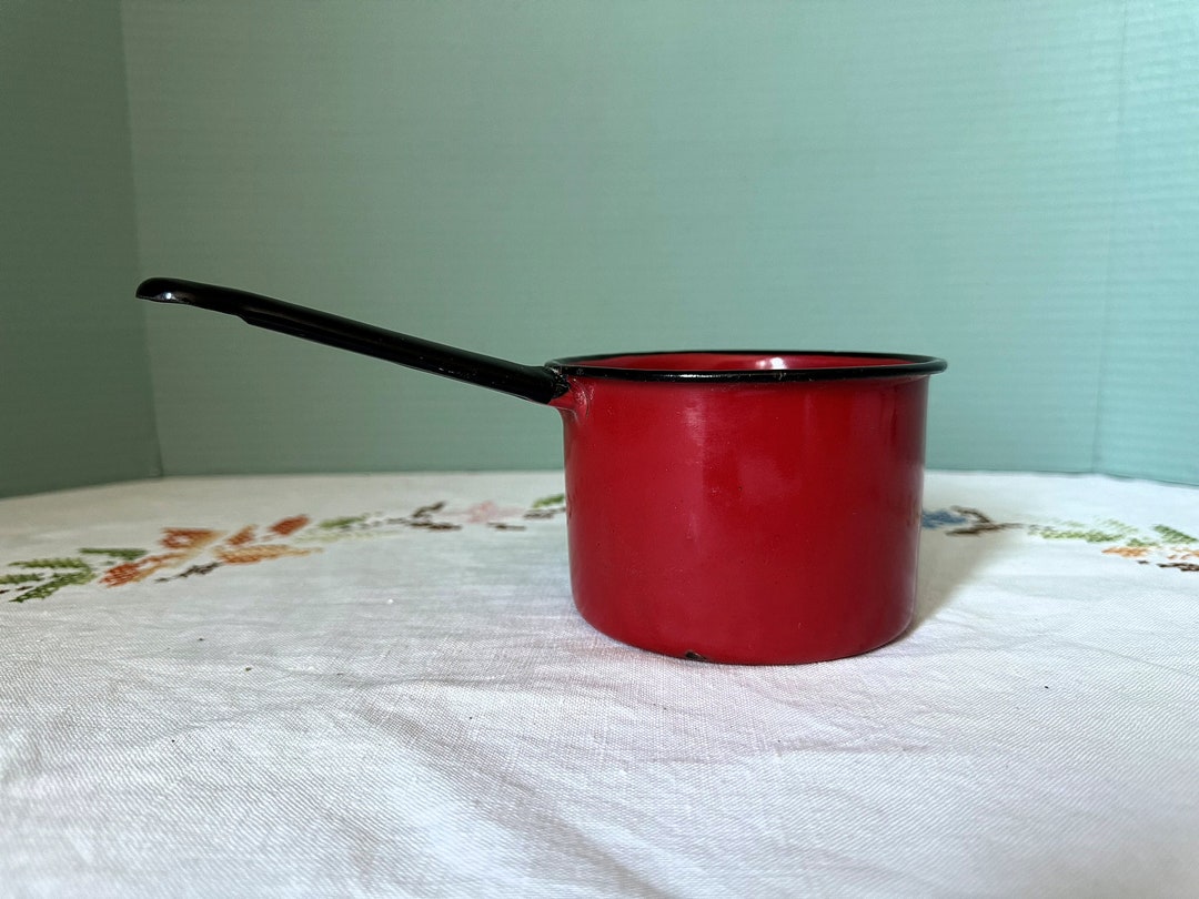 Vintage Dipper : Enamel Metal Red With Black Trim Scoop Ladle Water ...