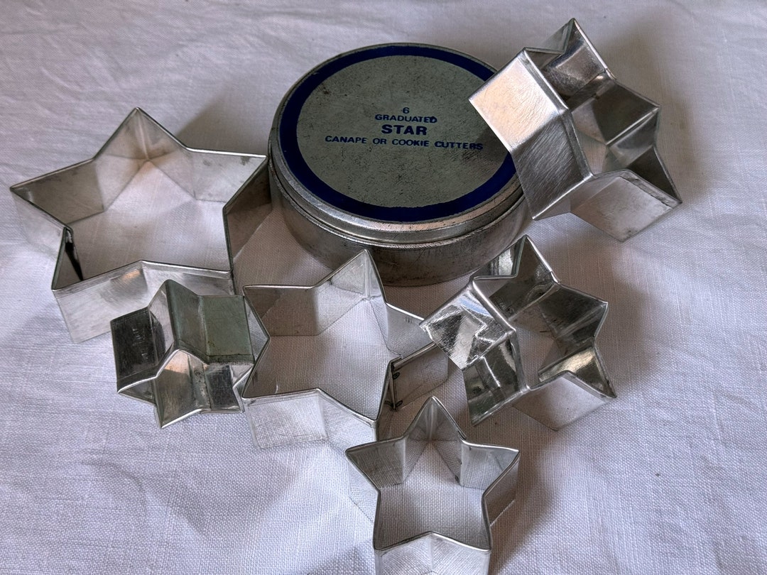Vintage Tin Cutters : Set 6 Six Graduated Star Metal Biscuit Canape ...