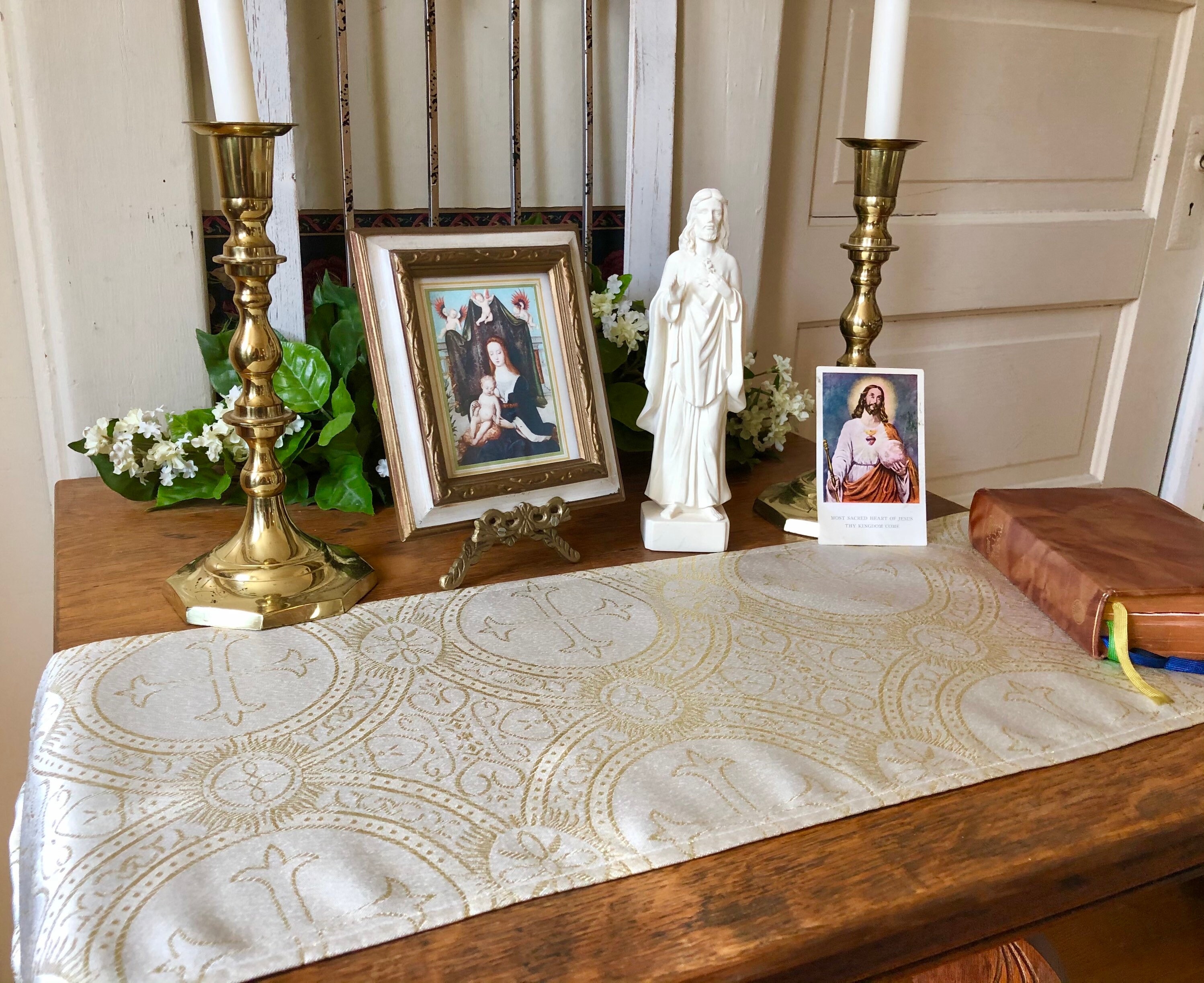 Catholic Altar for sale | Only 2 left at -75%