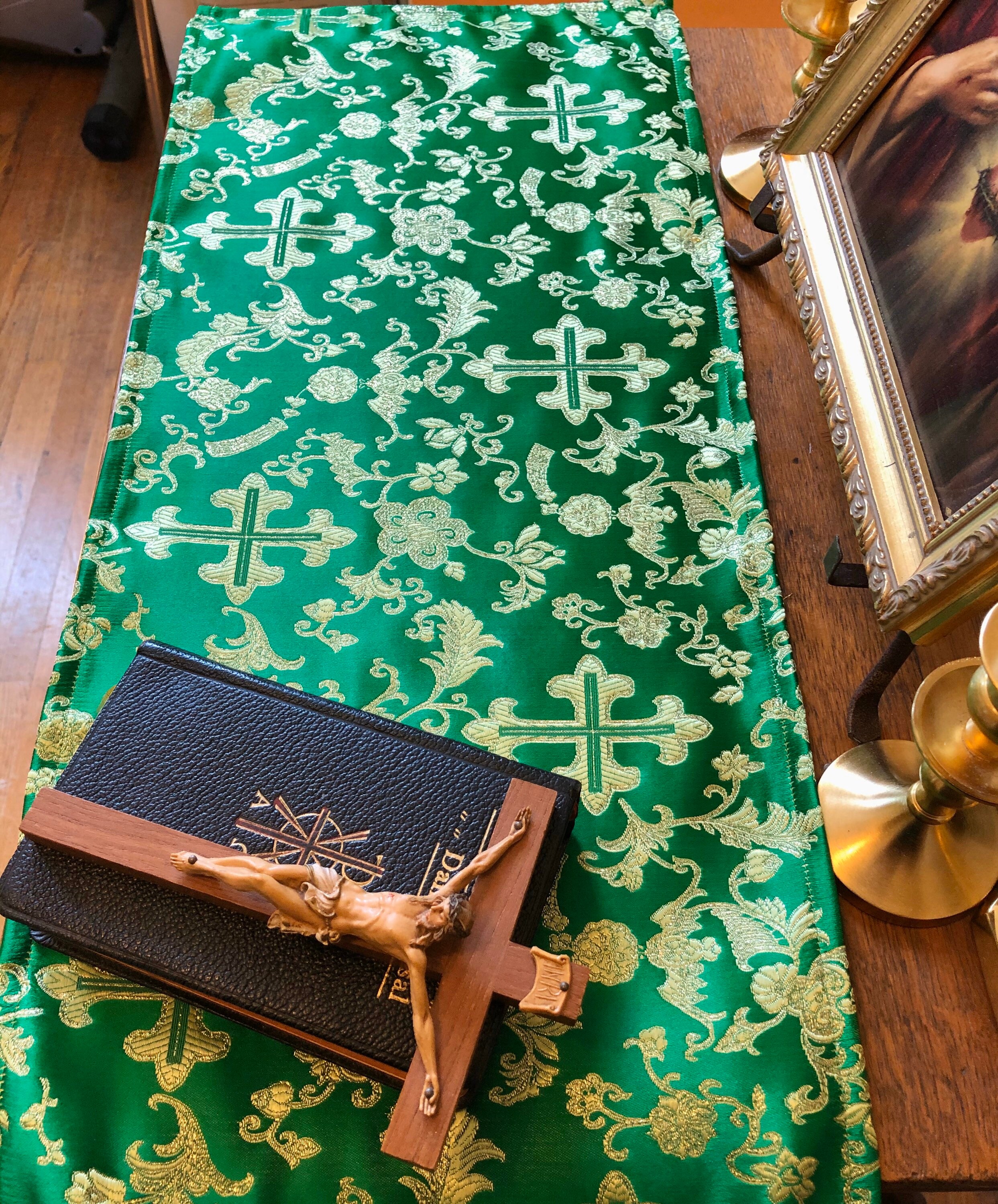 Home Altar Cloth Catholic Christian Green Metallic Gold Brocade ...