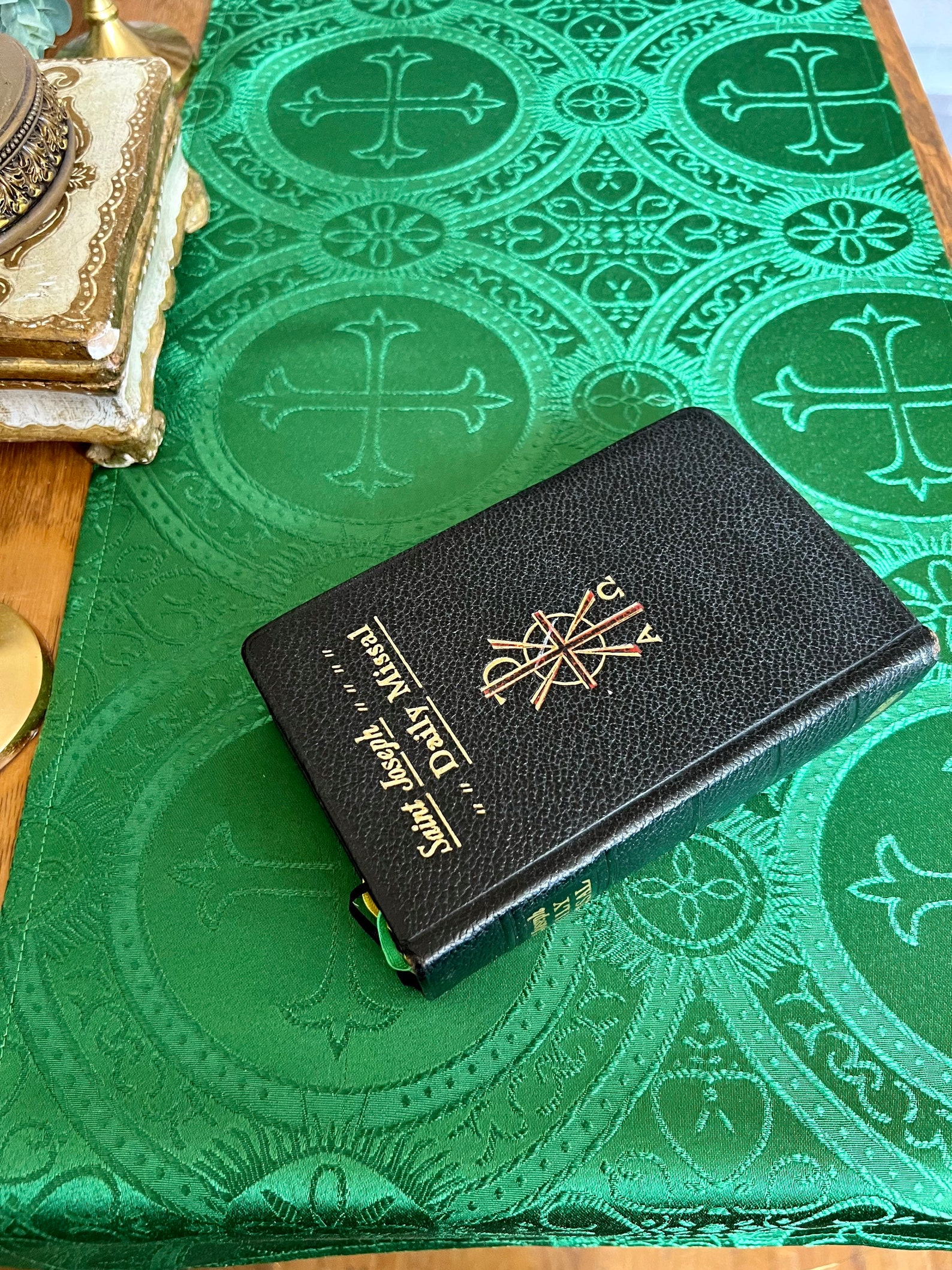 Altar Cloth Catholic Christian Home Green 2 Sizes Liturgical Runner ...