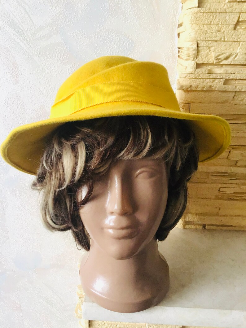 Vintage yellow wool felt hat 1950 Spring hat 55 cm | Etsy