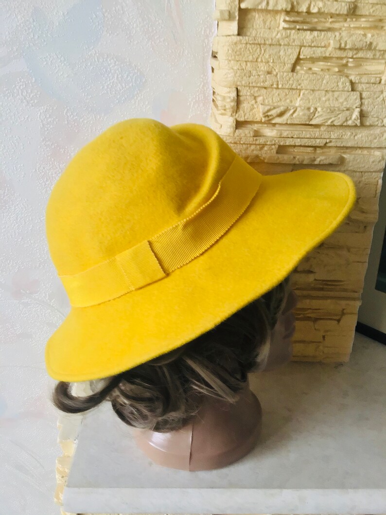 Vintage yellow wool felt hat 1950 Spring hat 55 cm | Etsy