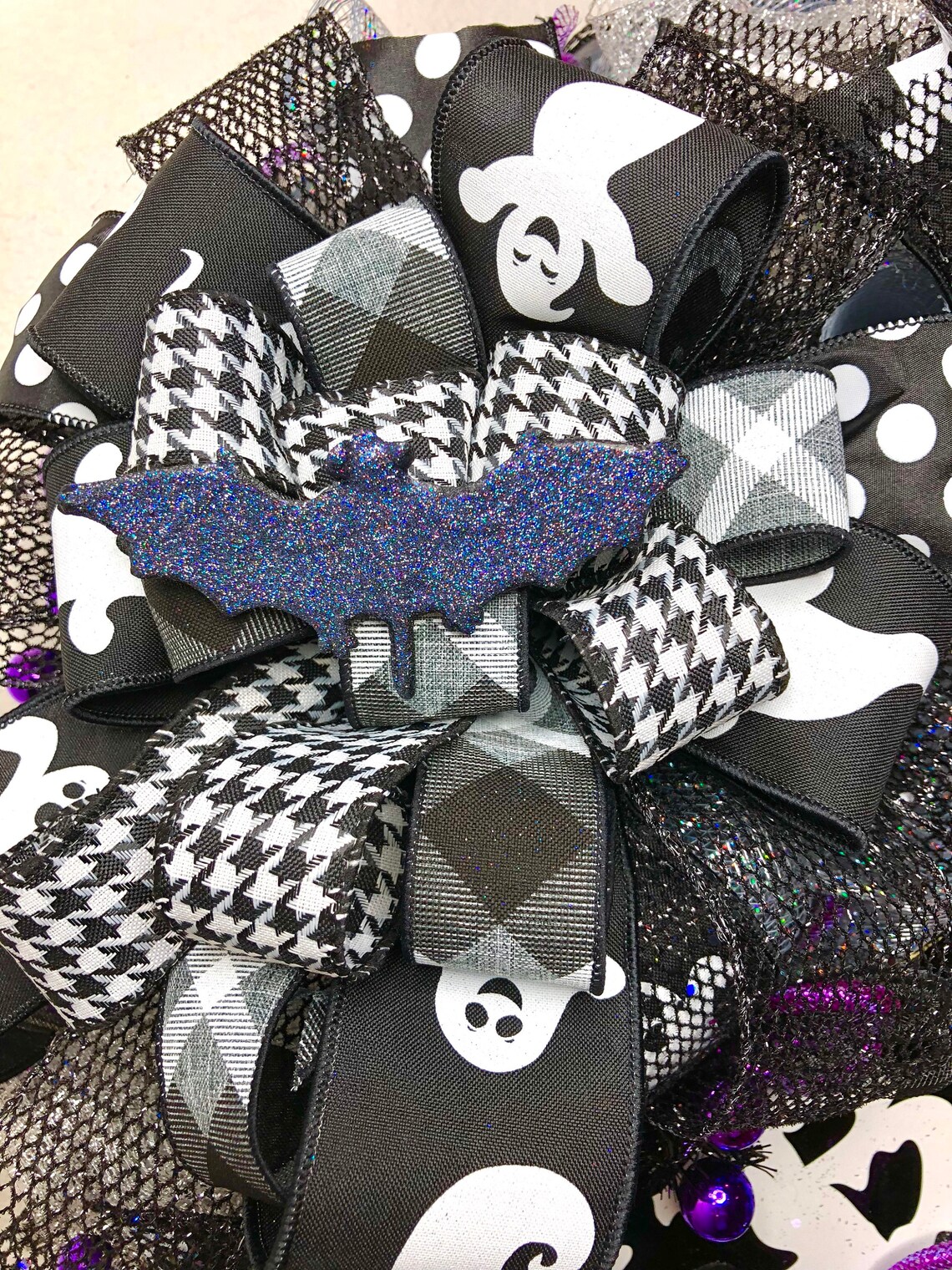 Halloween Ghost Deco Mesh Wreathhalloween Wreath Halloween - Etsy