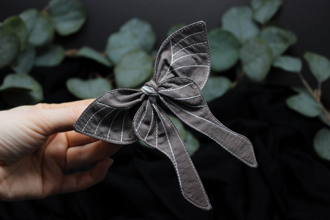 Luna Moth Hair Bow / Embroidered Moth Hair Bow, Butterfly Hair Bow ...