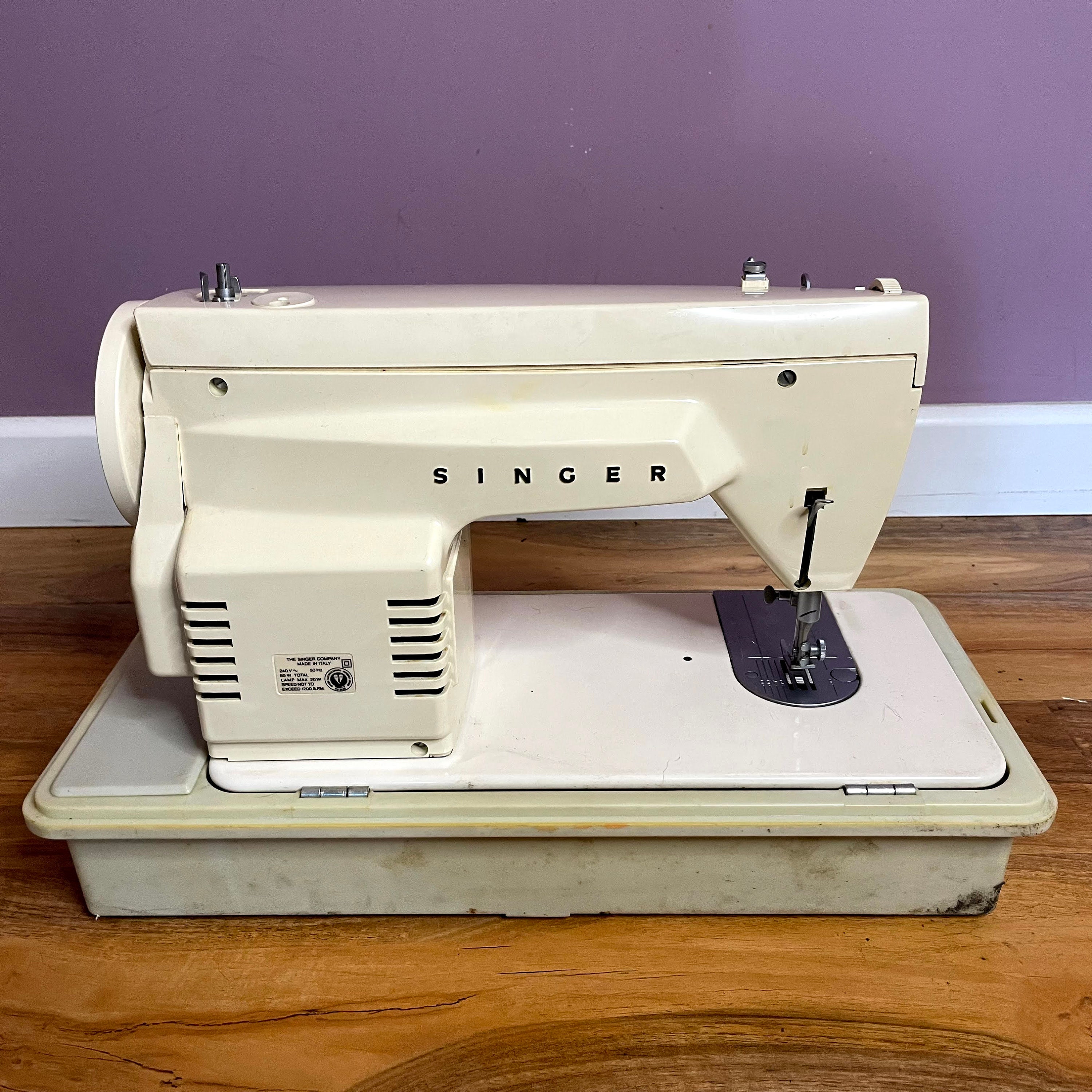 Vintage Singer Stylist 367 Electric Sewing Machine in Case | Etsy
