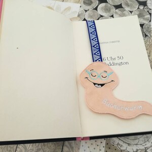 12 Designs Bookmark Bookworm Pendant Key Chain, 24x Digital Embroidery ...