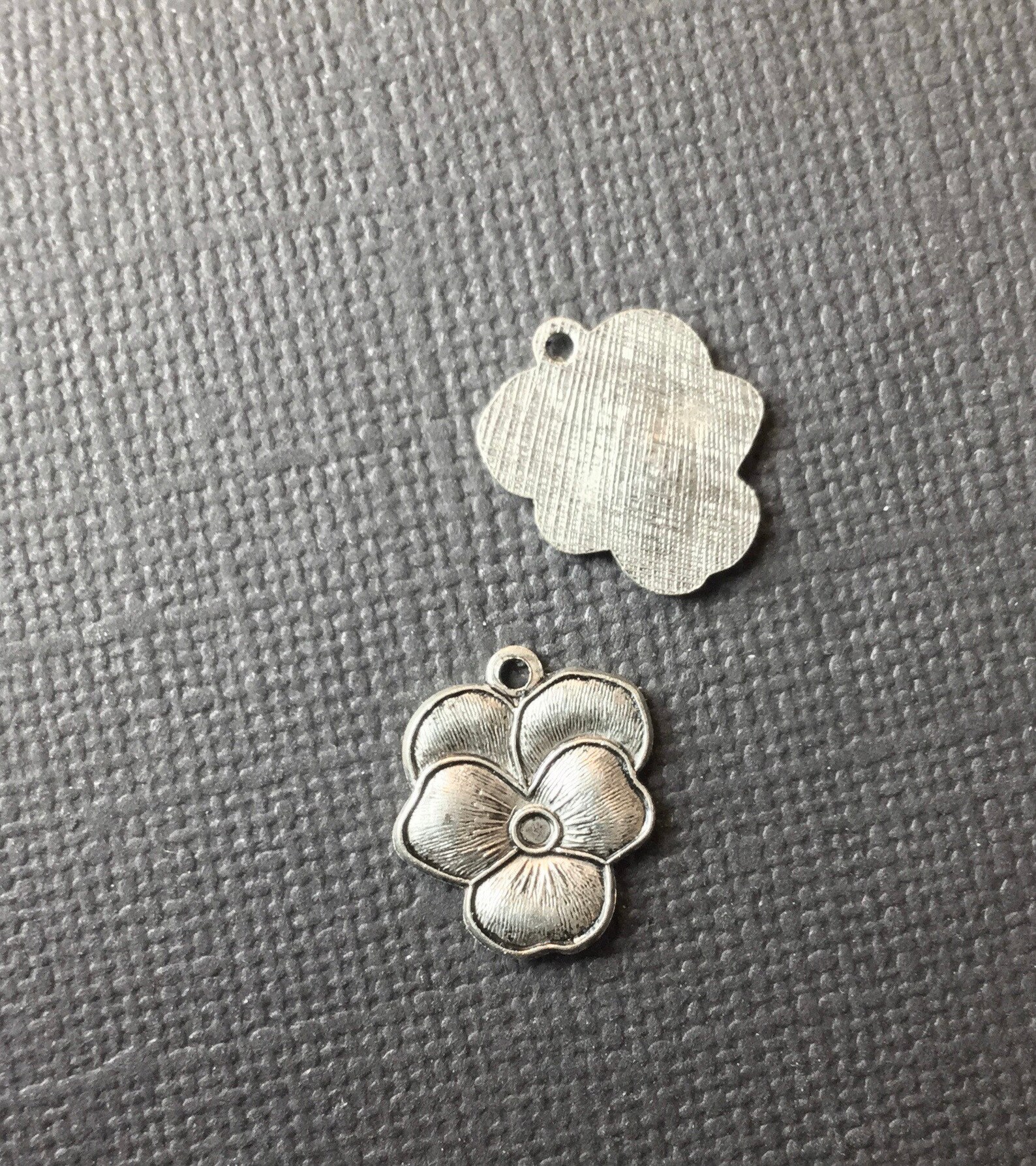 30754 - 3 Pc Victorian Pansy Charm Jewelry Finding Silver Ox - Etsy
