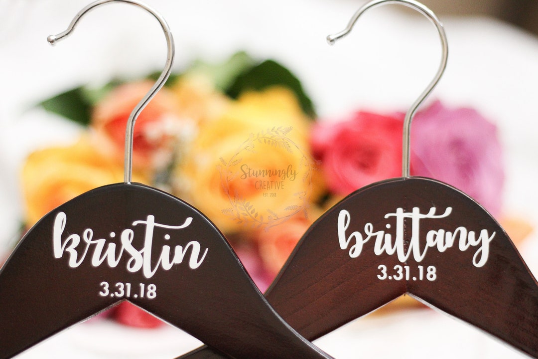 SET OF 7 Name Hangers, Bridal Party Hangers, Bride Hangers, Bridesmaid ...